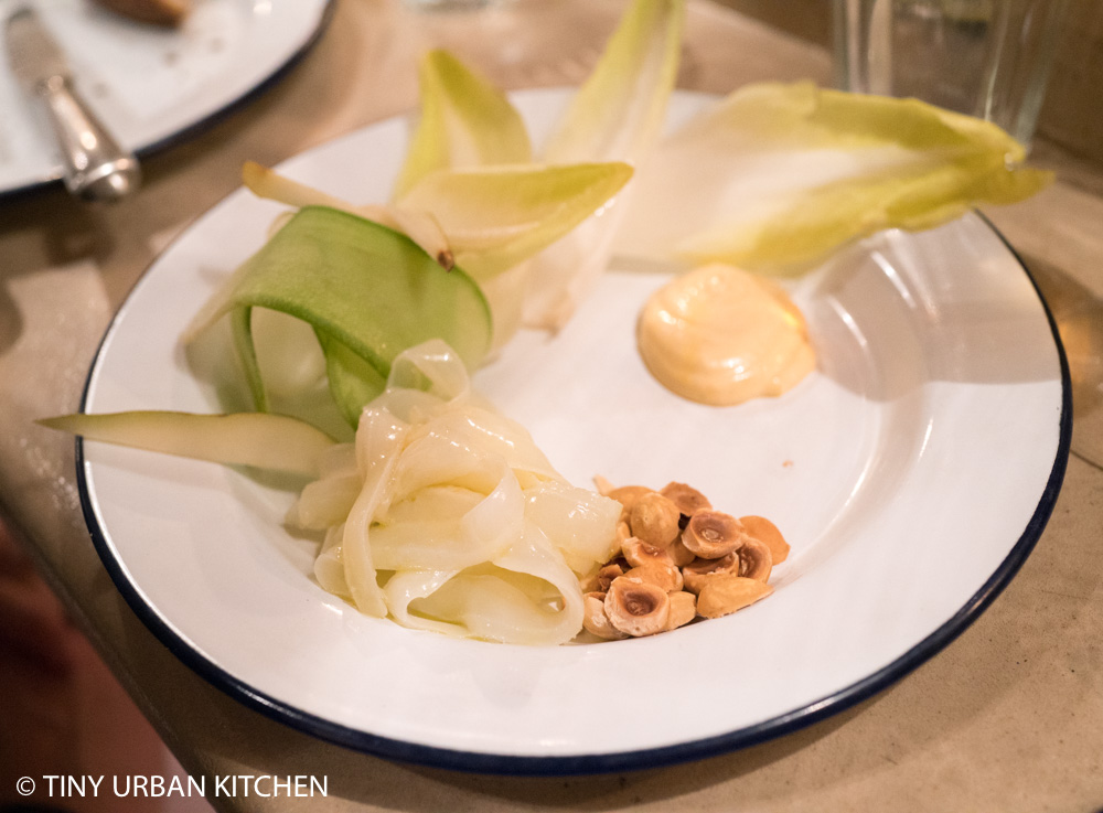 Clamato Paris - Casual Trendy Seafood Bar - Tiny Urban Kitchen