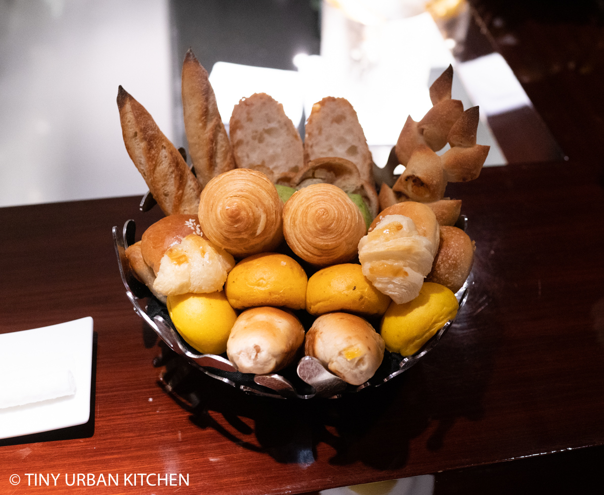 L'Atelier de Joel Robuchon Hong Kong - Tiny Urban Kitchen