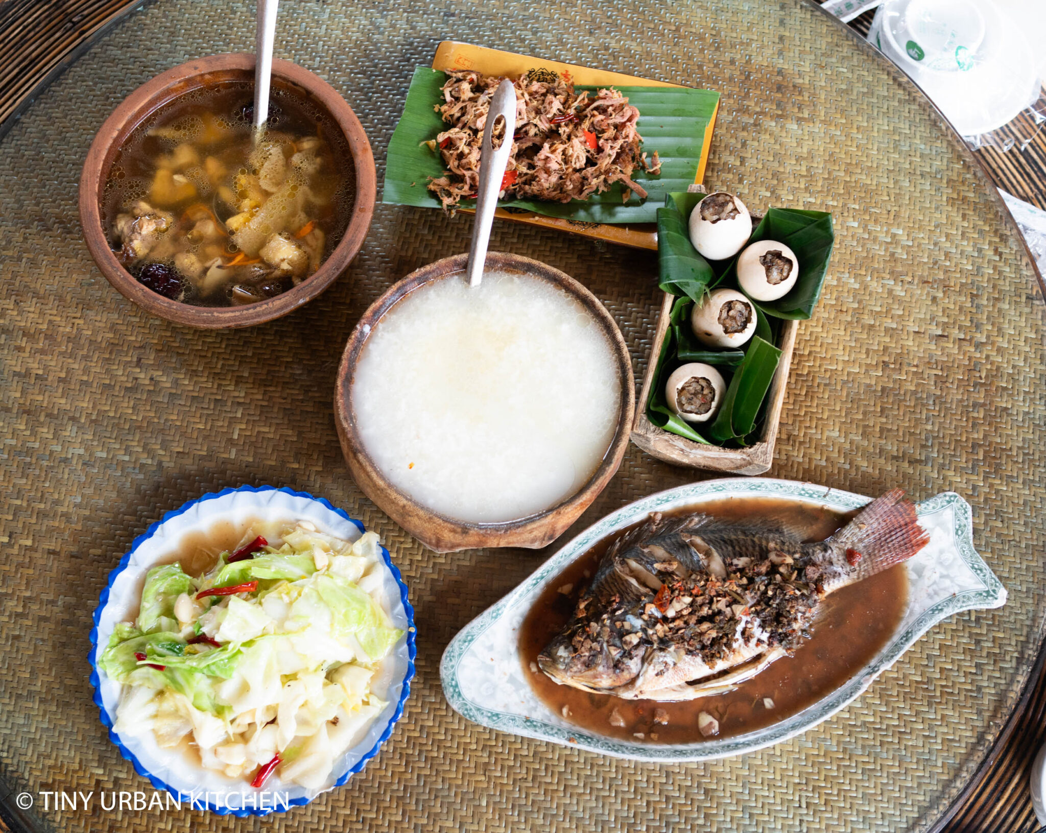 Tiny Urban Kitchen: Cooking and Tasting Around the World