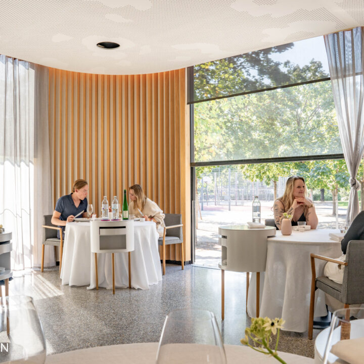 Harakuju Mame Shiba Inu Cafe Tokyo - Tiny Urban Kitchen