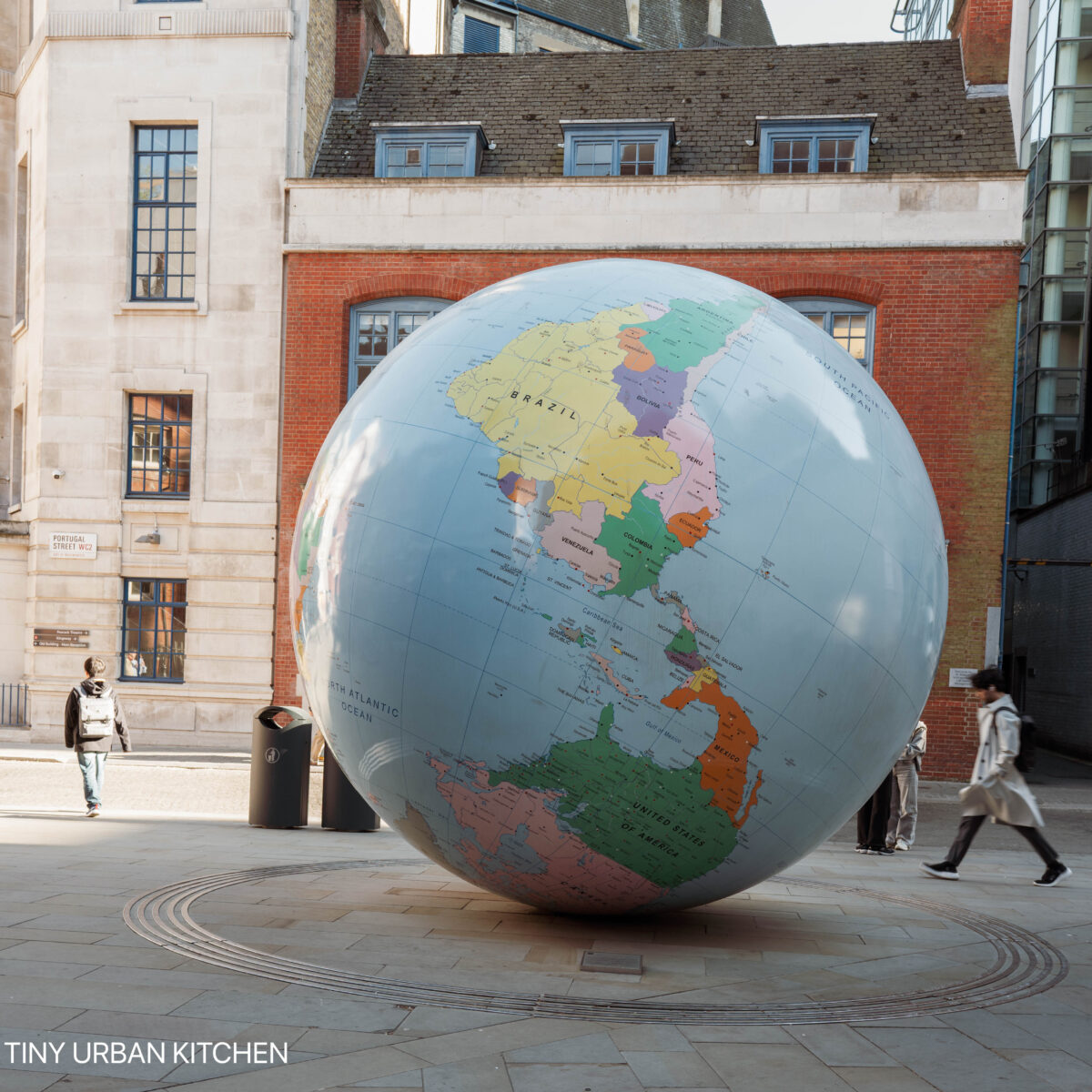 Harakuju Mame Shiba Inu Cafe Tokyo - Tiny Urban Kitchen